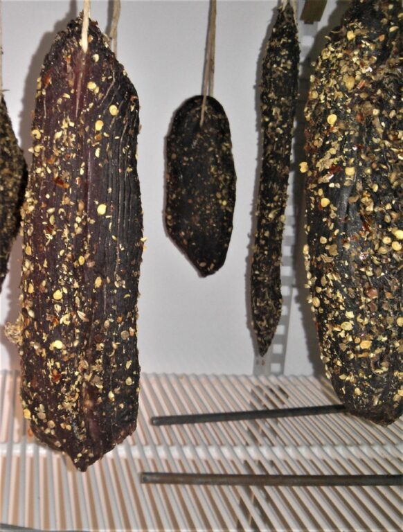 Easy Classic Recipe to Make Biltong (2 Methods)
